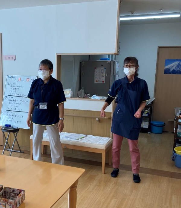 みんなの家みずほ台☆ALSOK体操ご様子☆｜スタッフブログ｜ALSOK介護株式会社